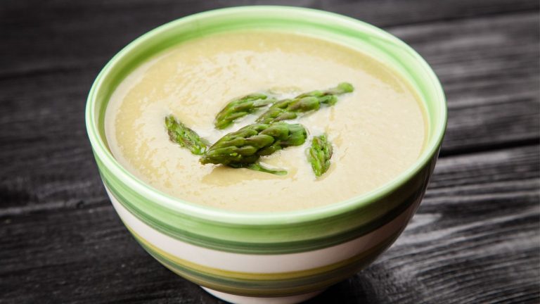 Zöldspárga krémleves - Paleo receptek mindenkinek - Krémlevesek